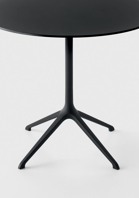 Elephant table — Kristalia