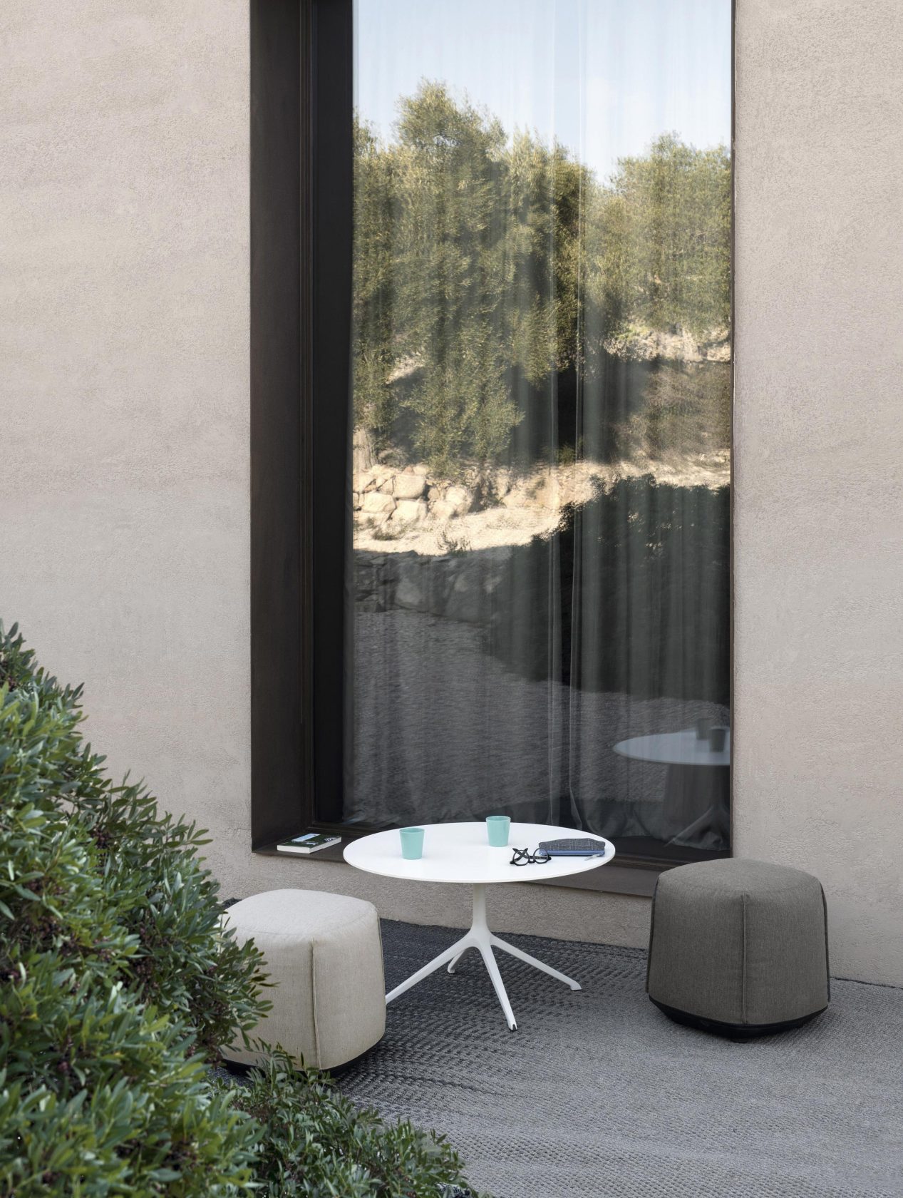 Elephant table — Kristalia