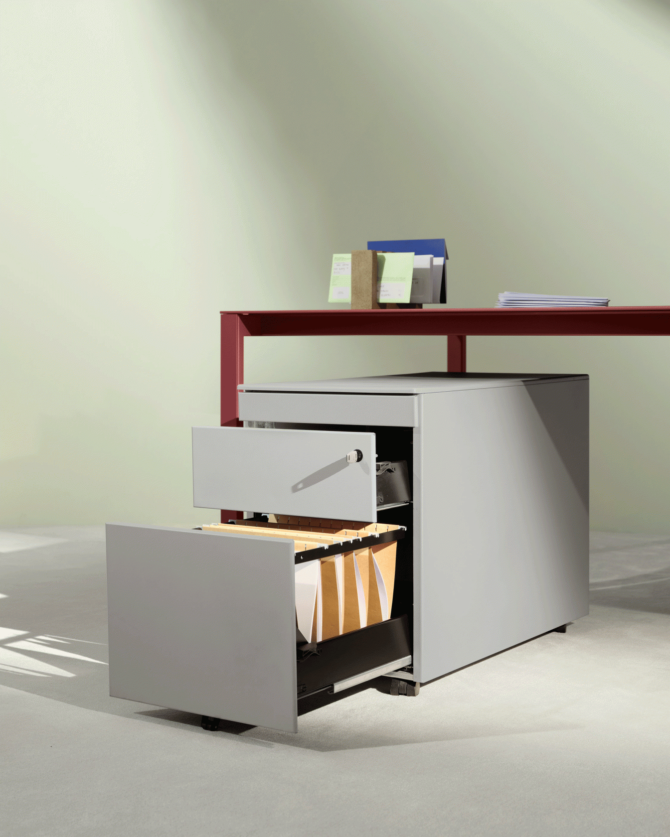 Bureau — Kristalia