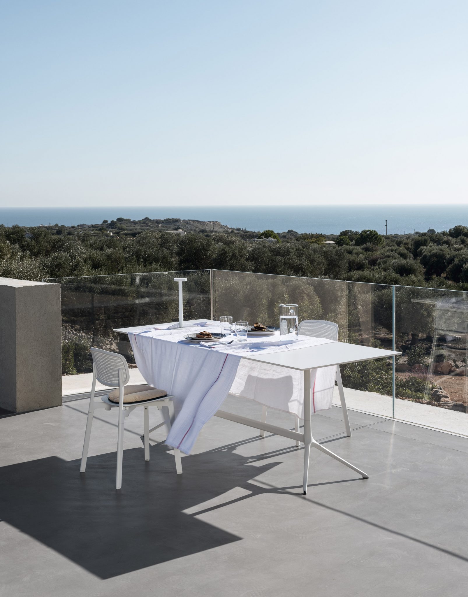 Elephant table — Kristalia