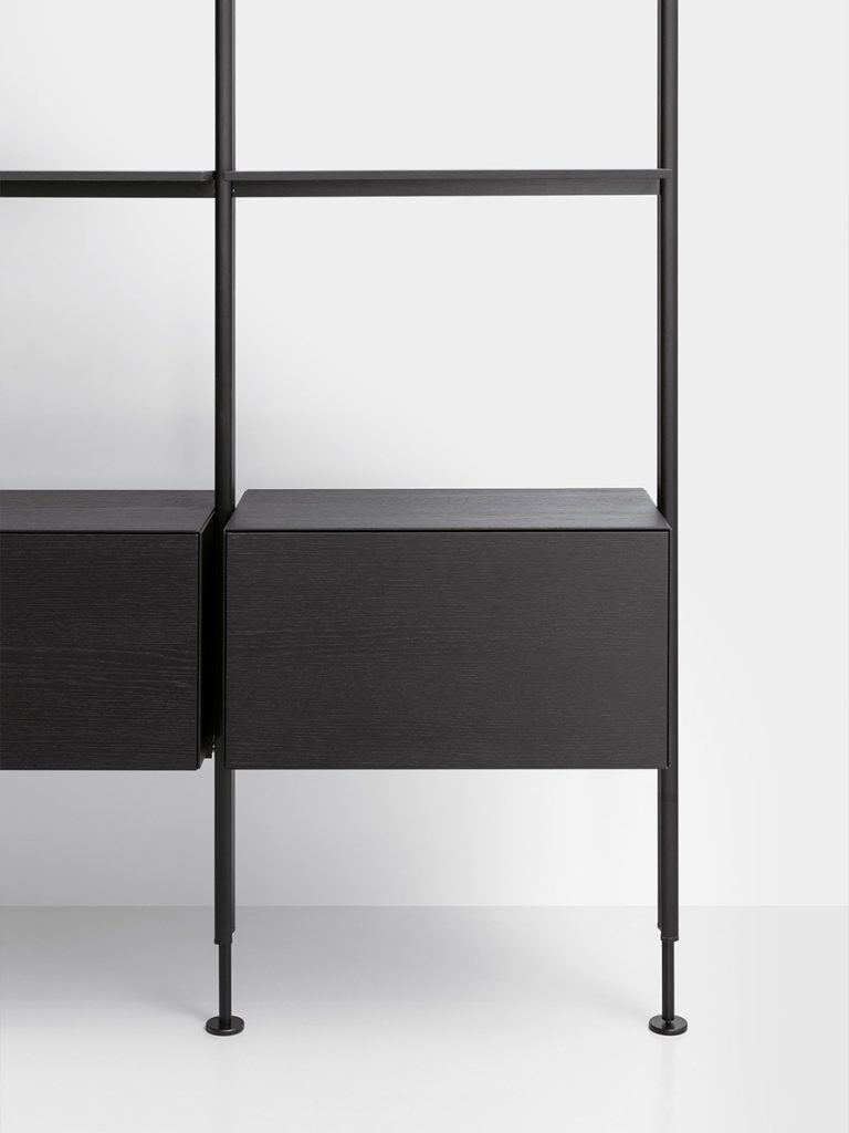 Avenue–Up — Vertical upright system