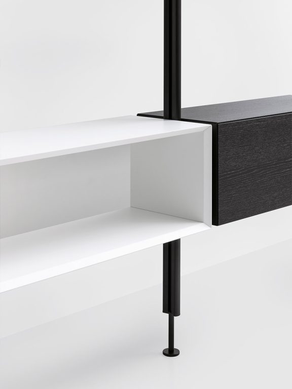 Avenue–Up — Vertical upright system