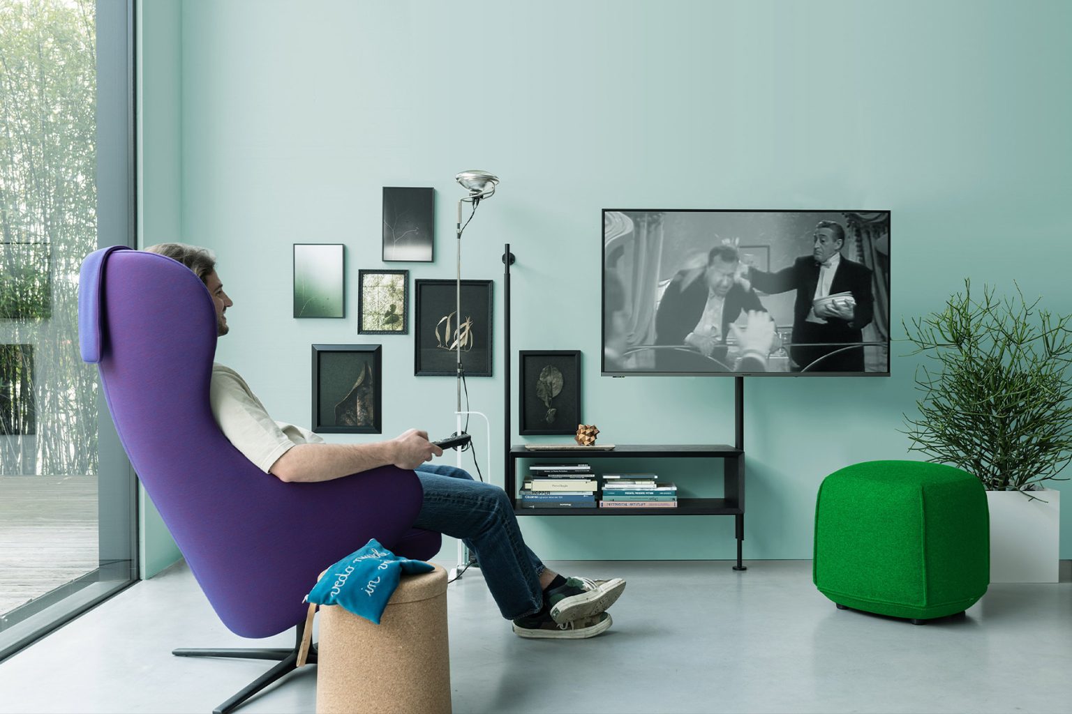 Avenue–Up — Vertical upright system