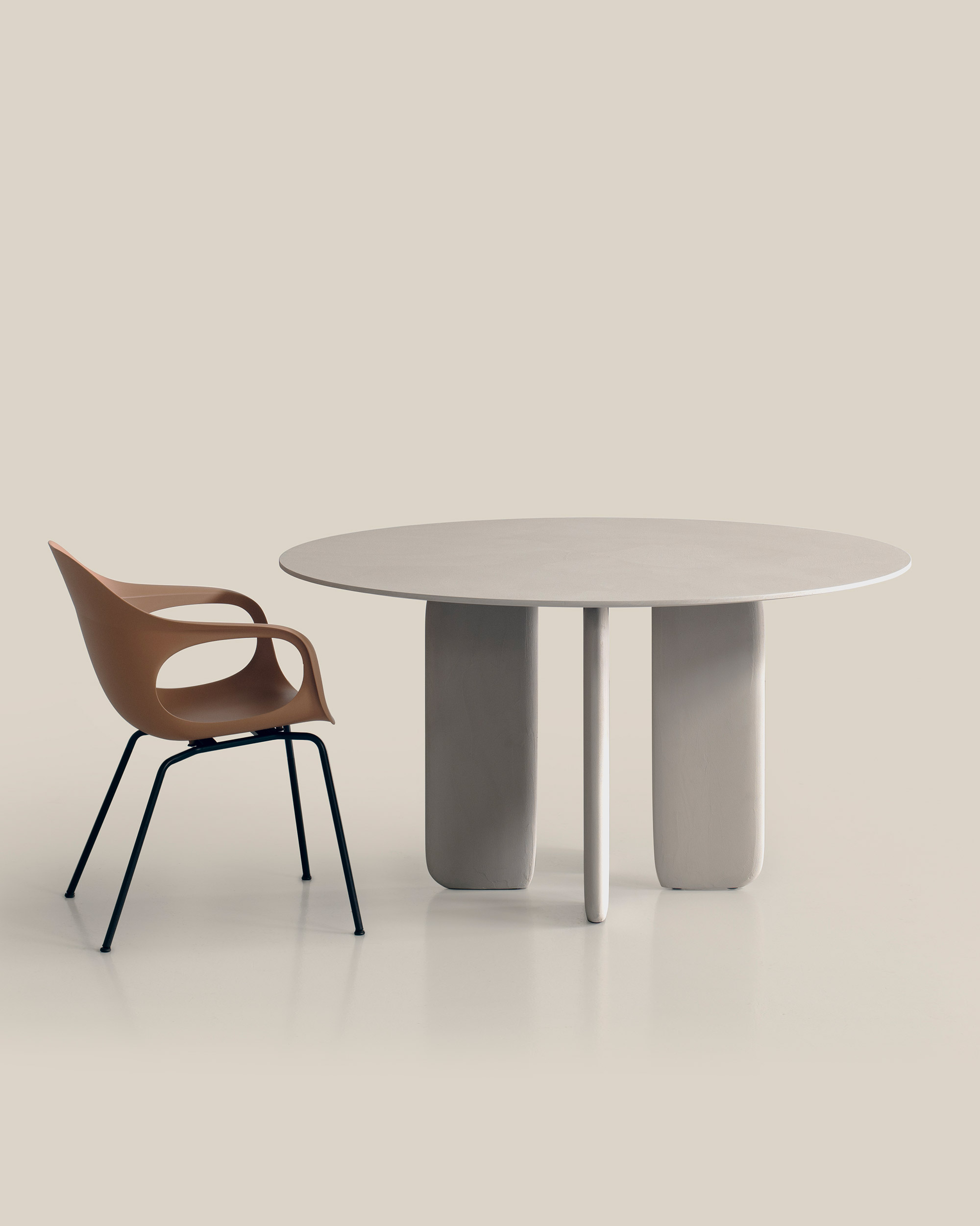 Pala by Kristalia — Extendible and fixed dining table